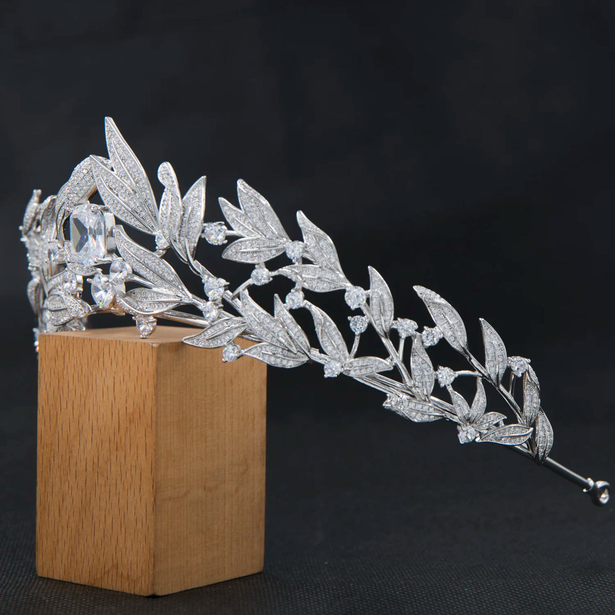 Classic Cubic Zirconia Leaves Design Wedding Tiaras Bridal Headpiece H ...